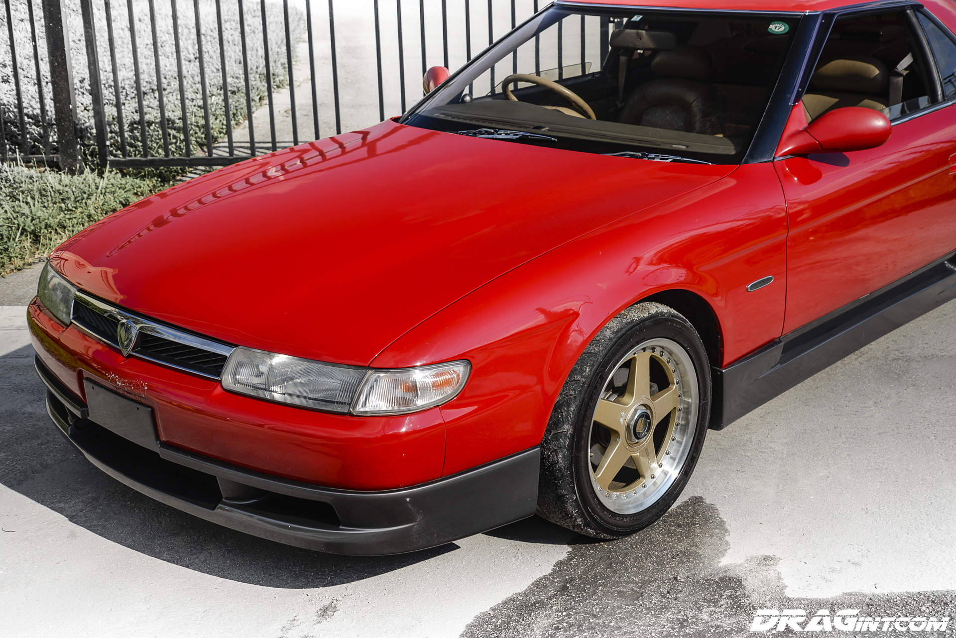 Cosmo20BDRAGint08 | DRAG International